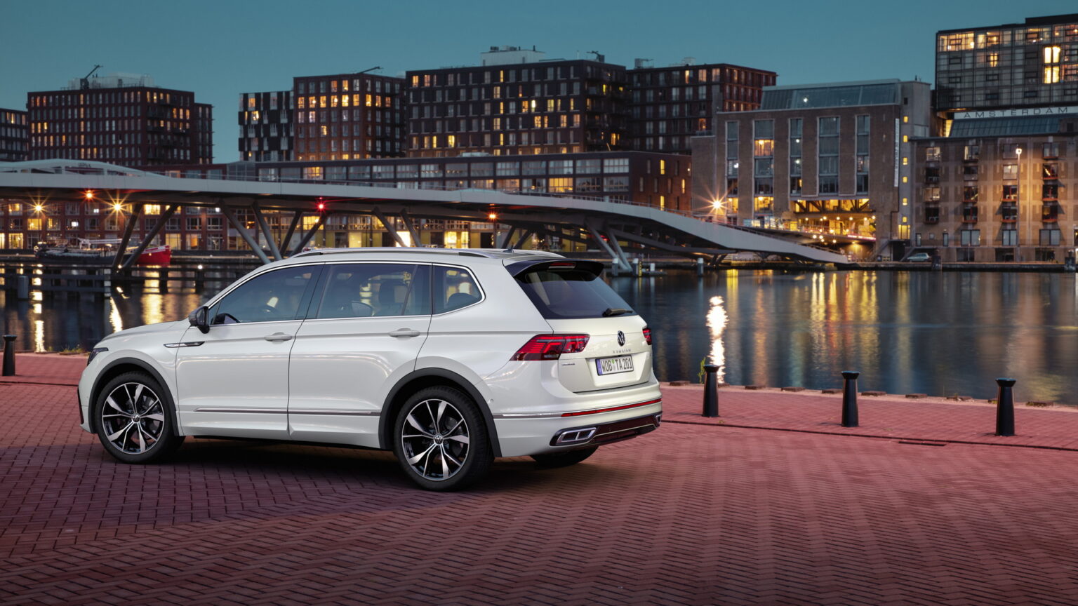 2022-Volkswagen-Tiguan-LWB-24 - AVTOPLUS.mk